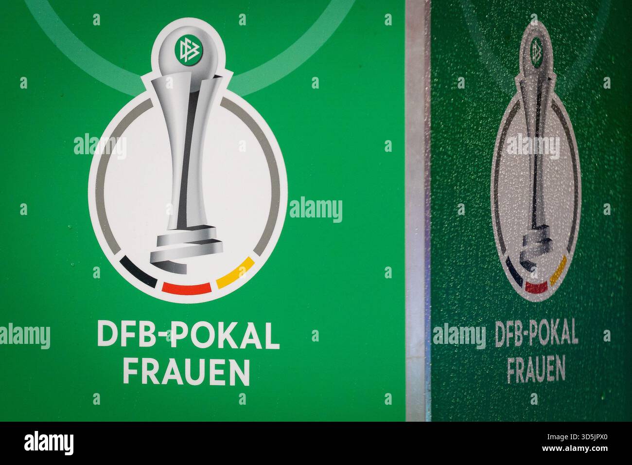 Berlin, Germany. 15th, November 2025. Lisa Heiseler (7) of Union Berlin ...