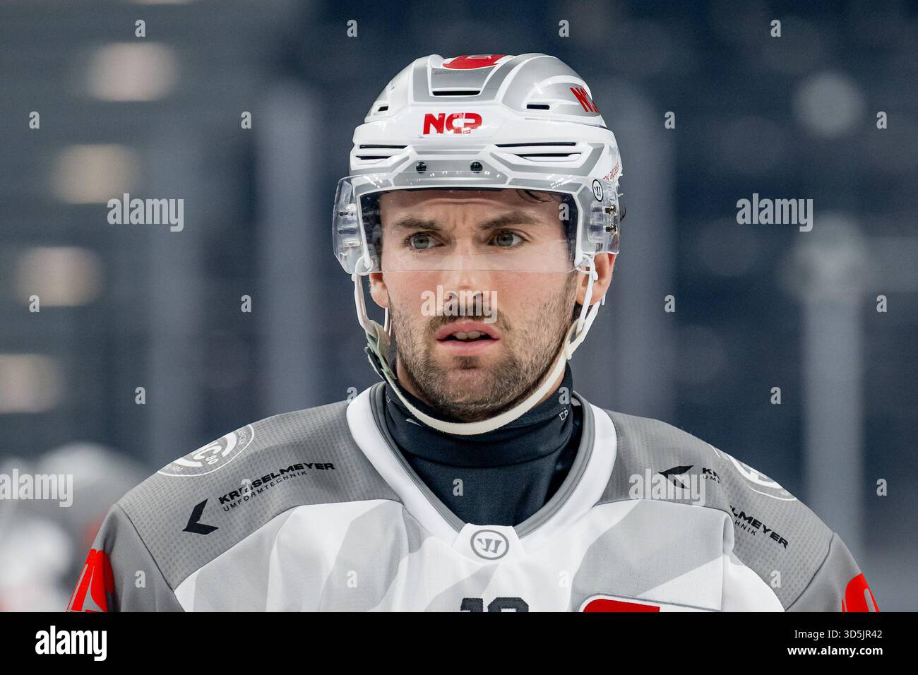 Evan Barratt (Nuremberg Ice Tigers, #10) / Portrait / Portrait GER, EHC ...