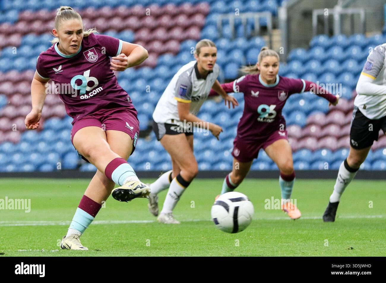 Millie Ravening (10 Burnley) scores her penalty during the FA Women's ...
