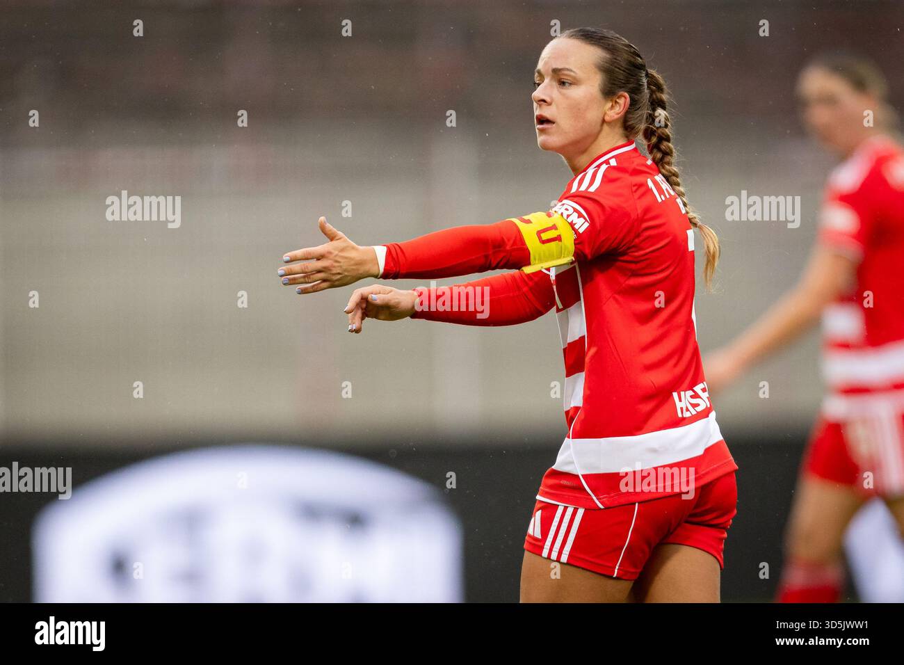 Berlin, Germany. 15th, November 2025. Lisa Heiseler (7) of Union Berlin ...