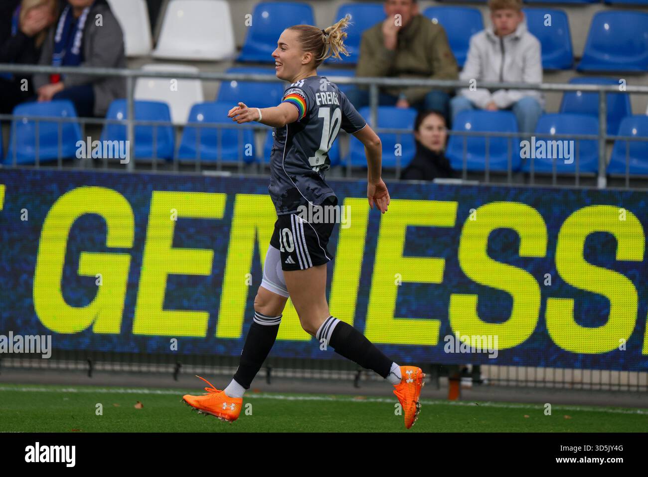 Sinsheim, Germany November 16, 2025: DFB Women's Cup - Round of 16 ...