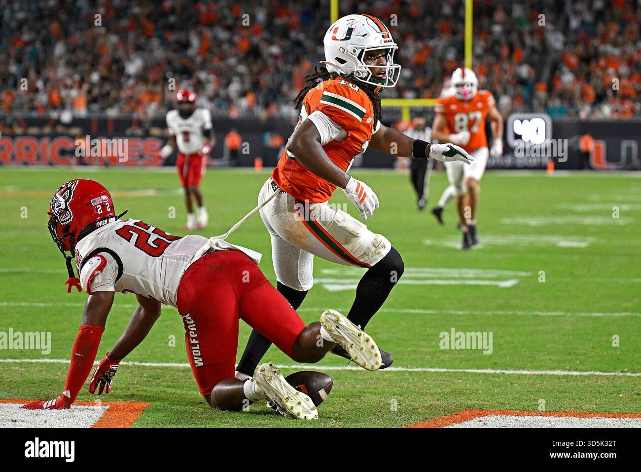 MIAMI GARDENS, FL - NOVEMBER 15: Miami wide receiver Malachi Toney (10 ...