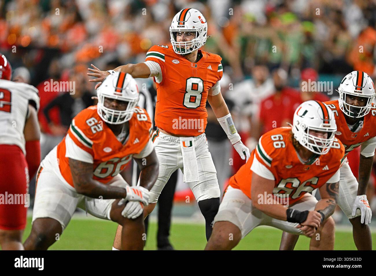 MIAMI GARDENS, FL - NOVEMBER 15: Miami quarterback Emory Williams (8 ...