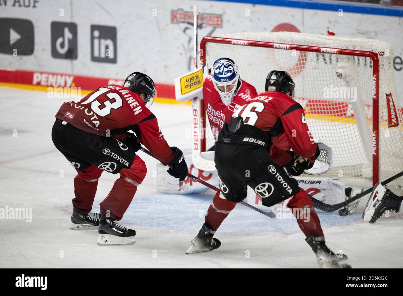 Valtteri Kemiläinen (Cologne Sharks, Defense, #13); Janne Juvonen ...