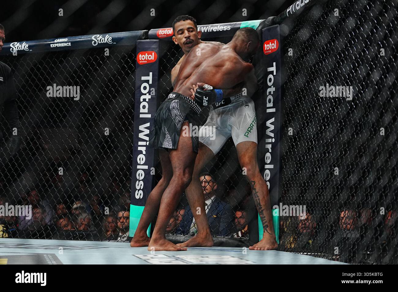 NEW YORK CITY, NY- NOVEMBER 15:Leon Edwards and Carlos Prates meet in ...