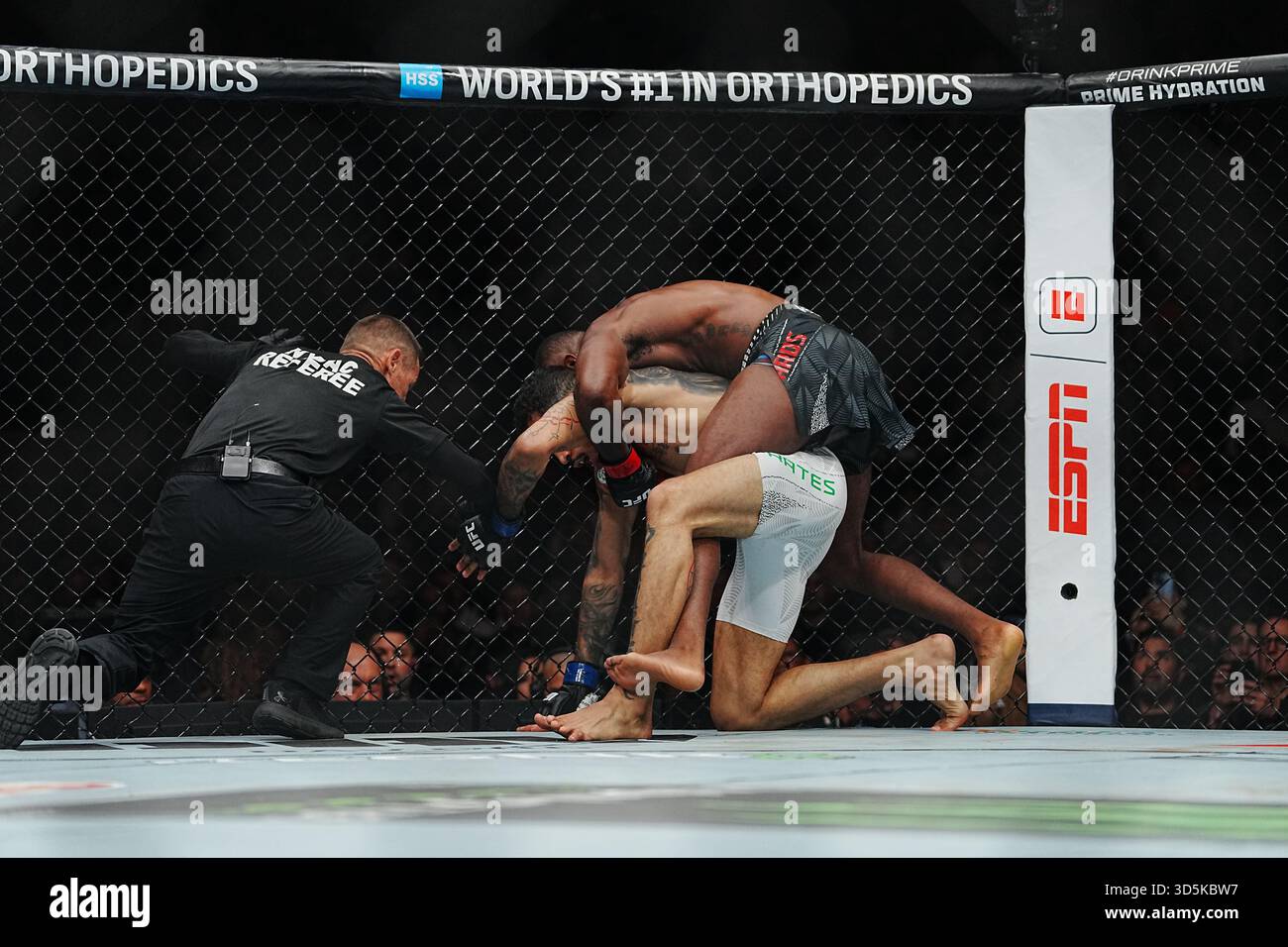 NEW YORK CITY, NY- NOVEMBER 15:Leon Edwards and Carlos Prates meet in ...