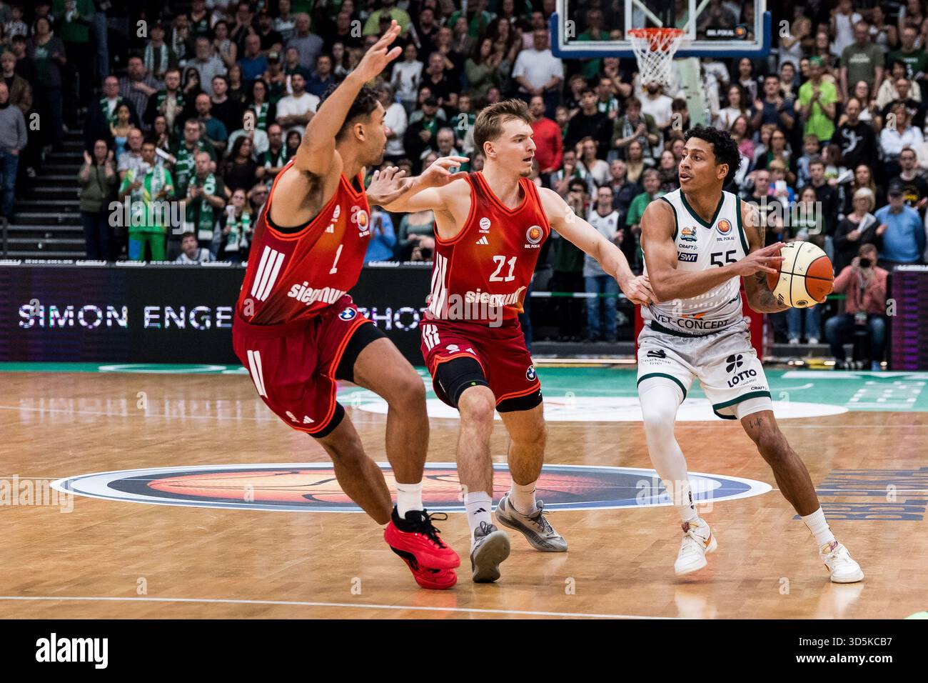 Oscar da Silva (FC FC Bayern Munich, 1), Justus Hollatz (FC FC Bayern ...