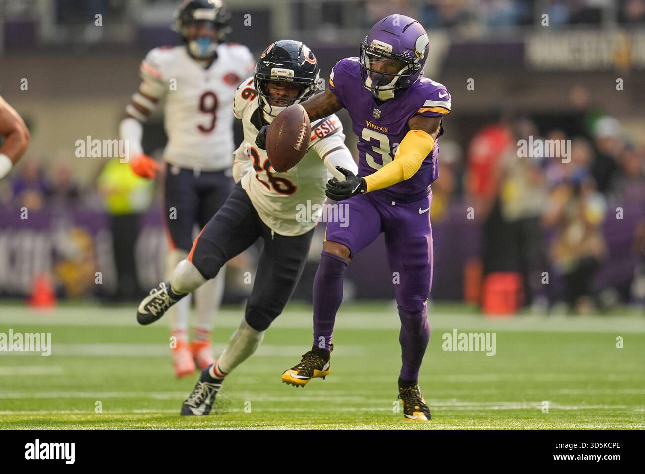 Chicago Bears cornerback Nahshon Wright (26), left, defends as Minnesota Vikings wide receiver ...