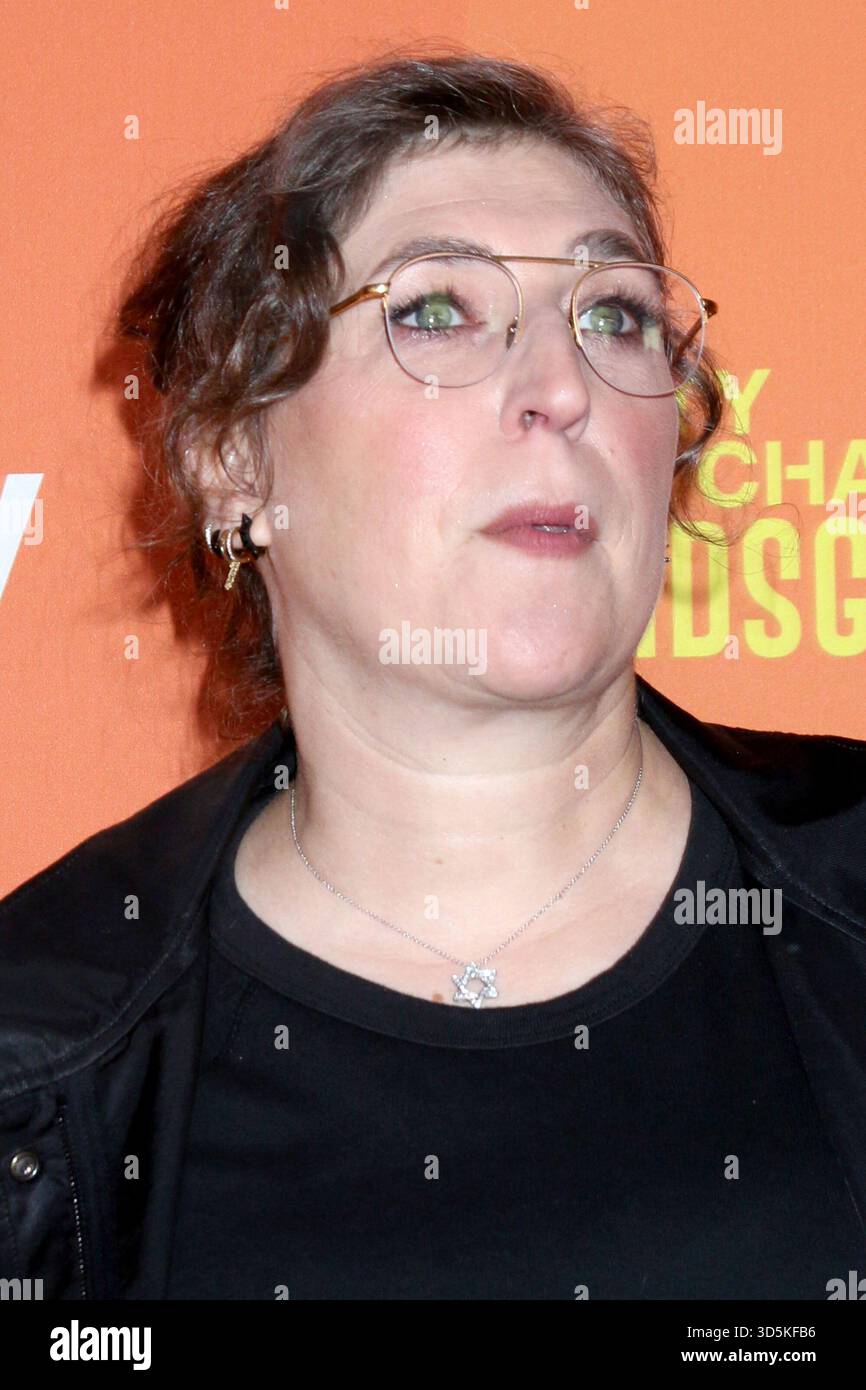 Mayim Bialik at arrivals for Hilarity For Charity Friendsgiving Fundraiser, Rolling Greens DTLA ...