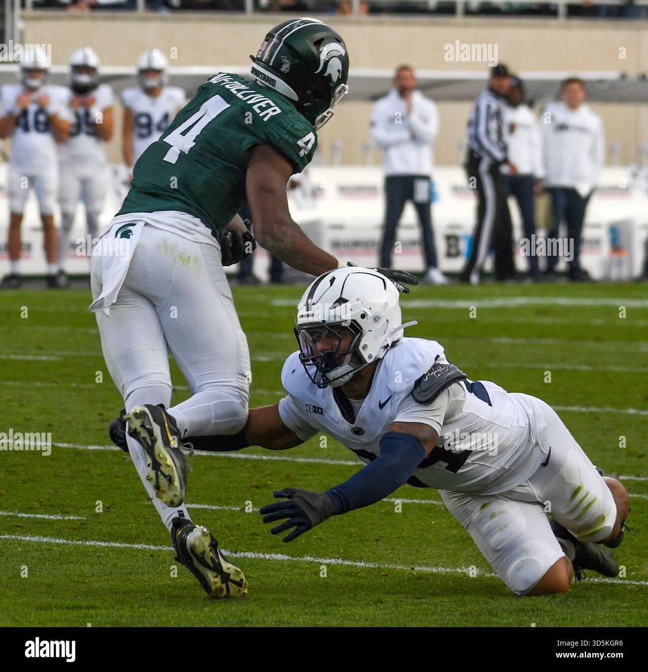November 15, 2025: MSU RB Elijah Tau-Tolliver (4) tries to break a ...
