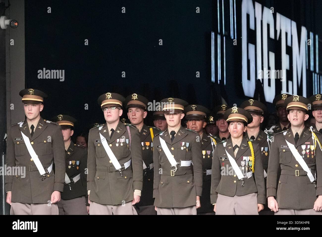 Texas A&M cadets line up before an NCAA college football game against ...