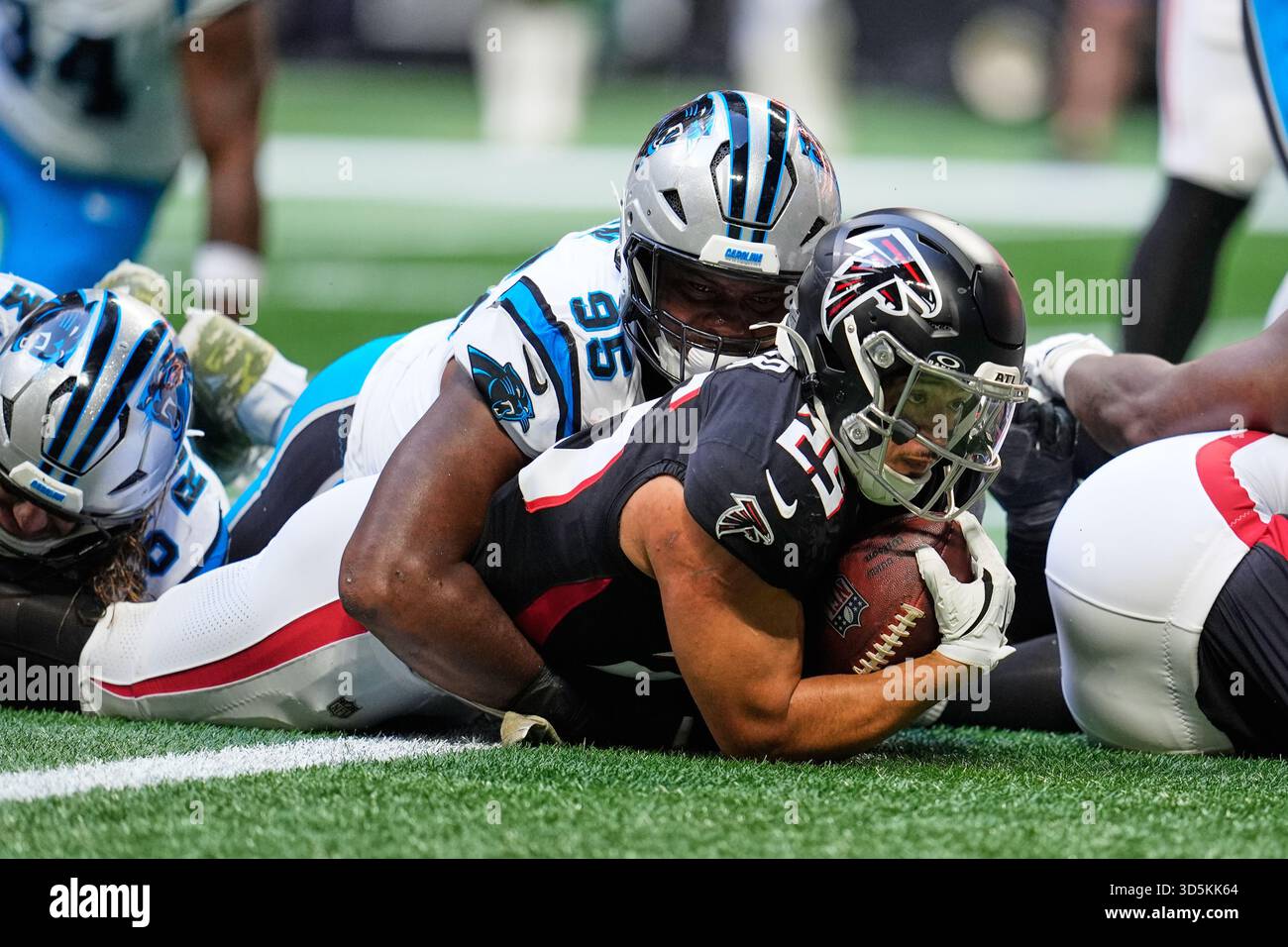 Atlanta Falcons running back Tyler Allgeier (25) scores a touchdown as ...