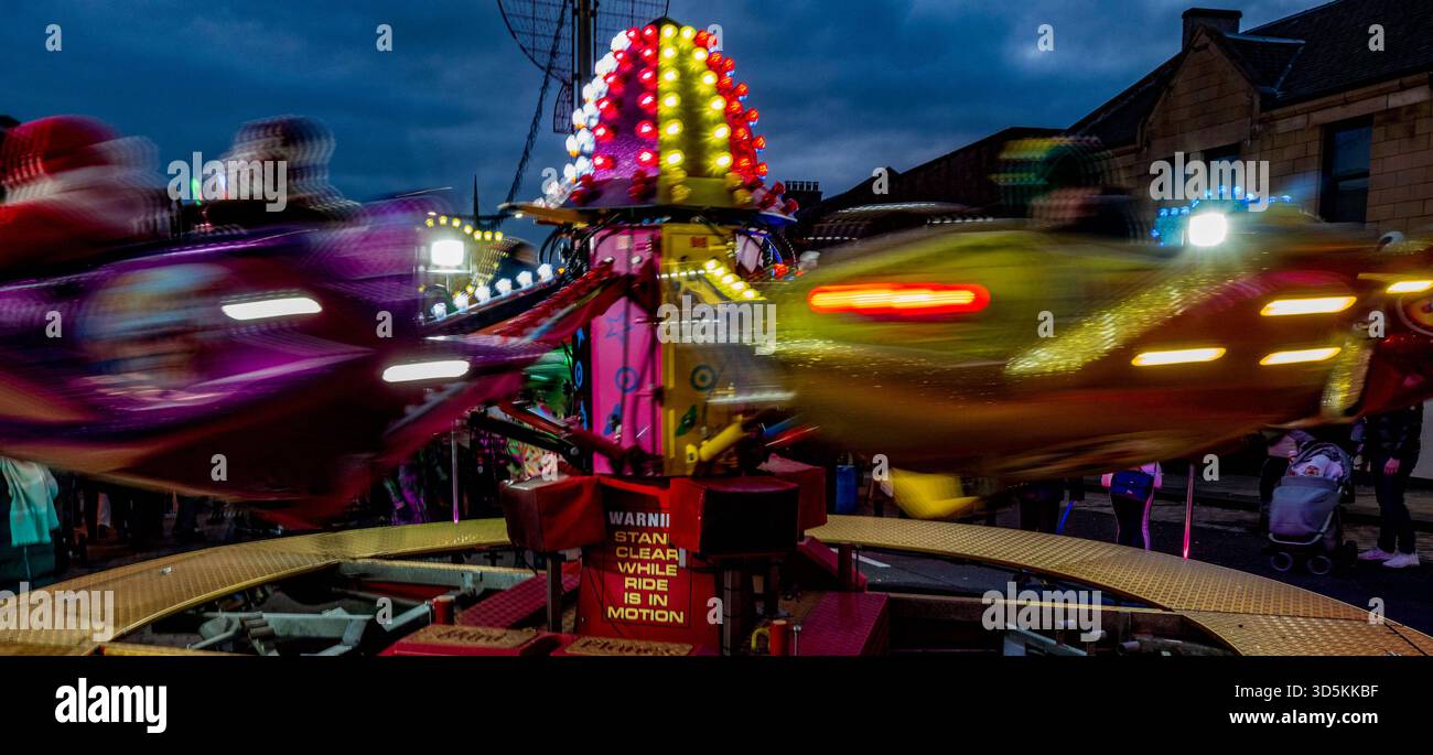 UK: Christmas Street Market and Fun Fair in Lanark, Scotland on 15th ...