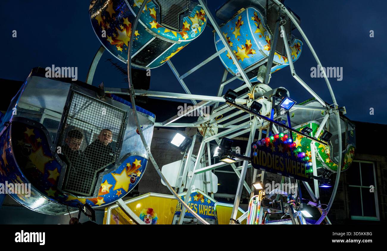 UK: Christmas Street Market and Fun Fair in Lanark, Scotland on 15th ...