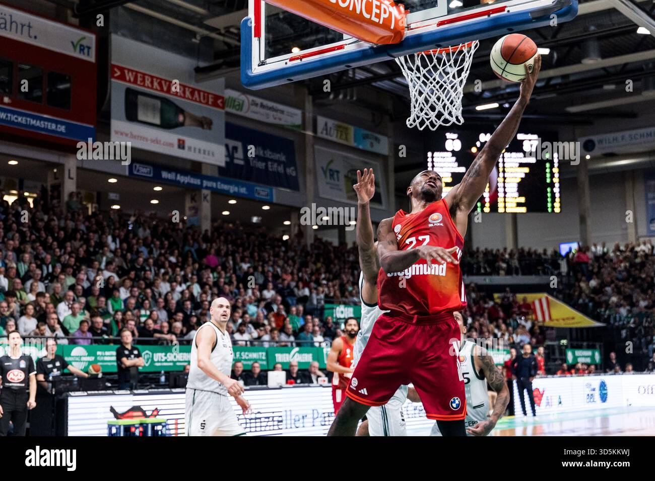 Isiaha Mike (FC FC Bayern Munich, 22) in the throw BBL Cup: Vet-Concept ...