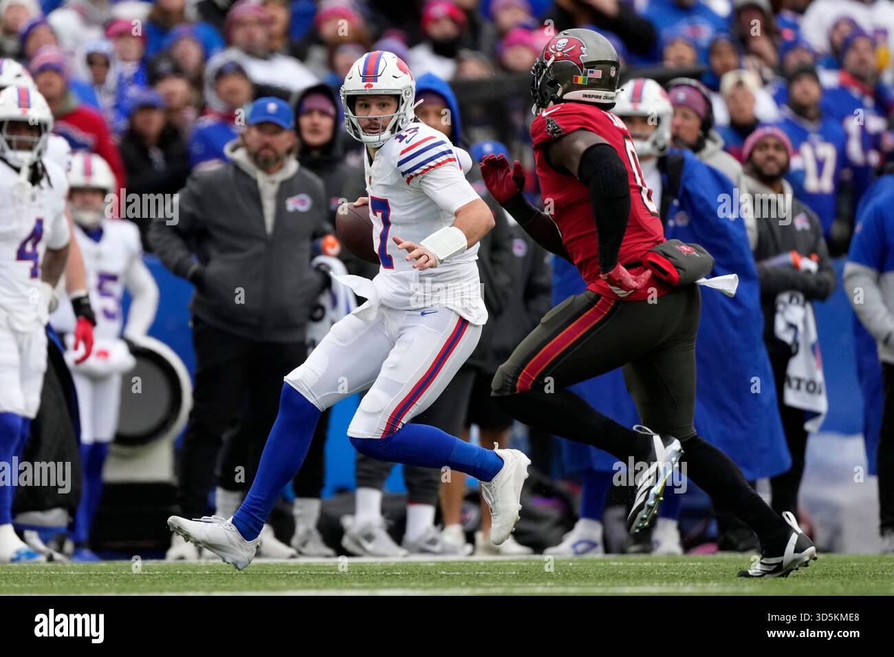 Buffalo Bills quarterback Josh Allen (17) runs against Tampa Bay ...