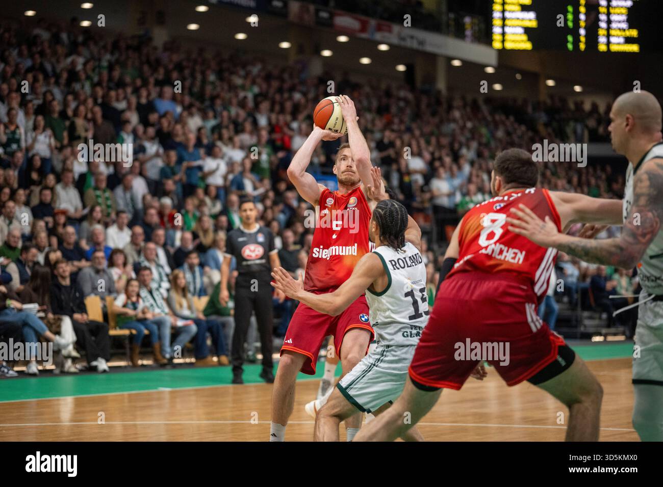 16 November 2025, Rhineland-Palatinate, Trier: Basketball: BBL Cup ...