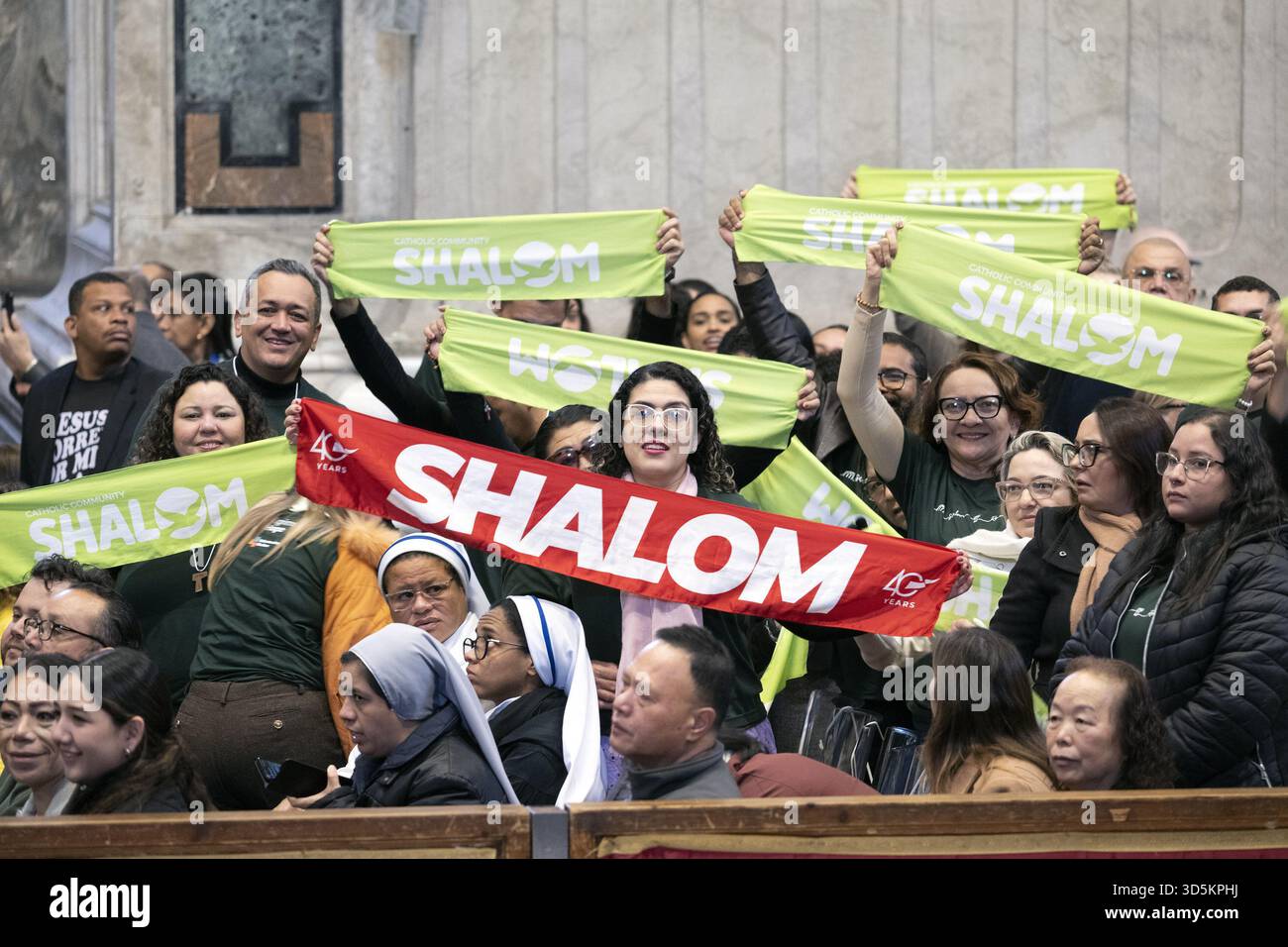 **NO LIBRI** Italy, Rome, Vatican, 2025/11/16 Pope Leo XIV leads a mass ...