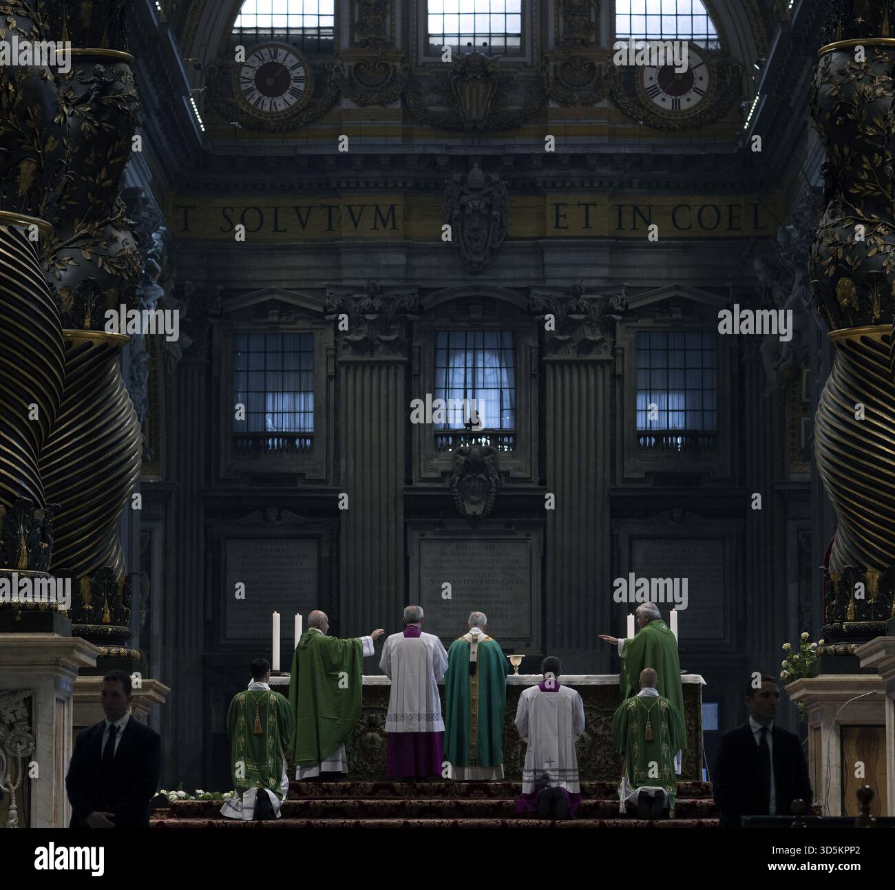 **NO LIBRI** Italy, Rome, Vatican, 2025/11/16 Pope Leo XIV leads a mass ...