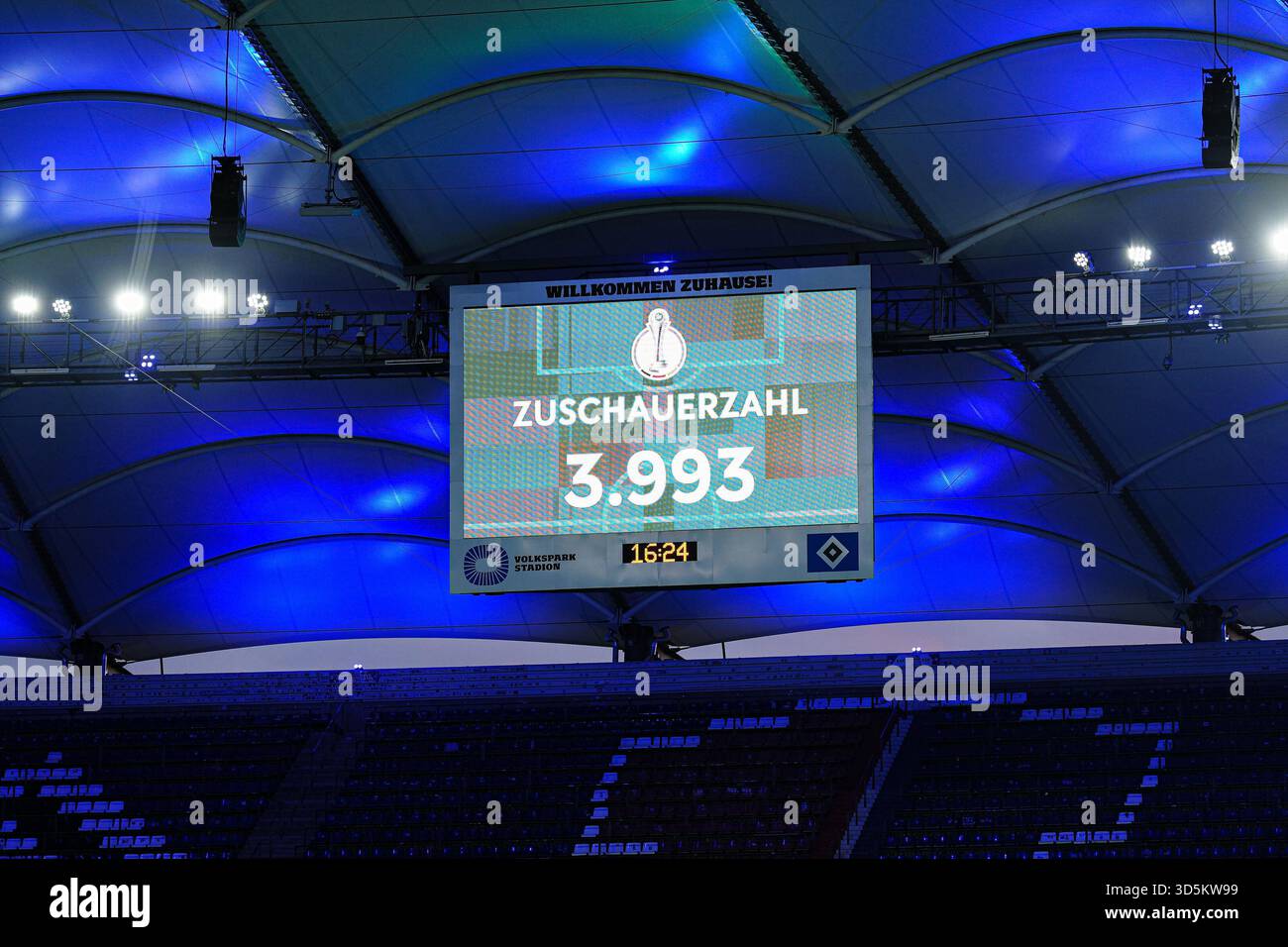 Nov 16 2026 hi-res stock photography and images - Alamy