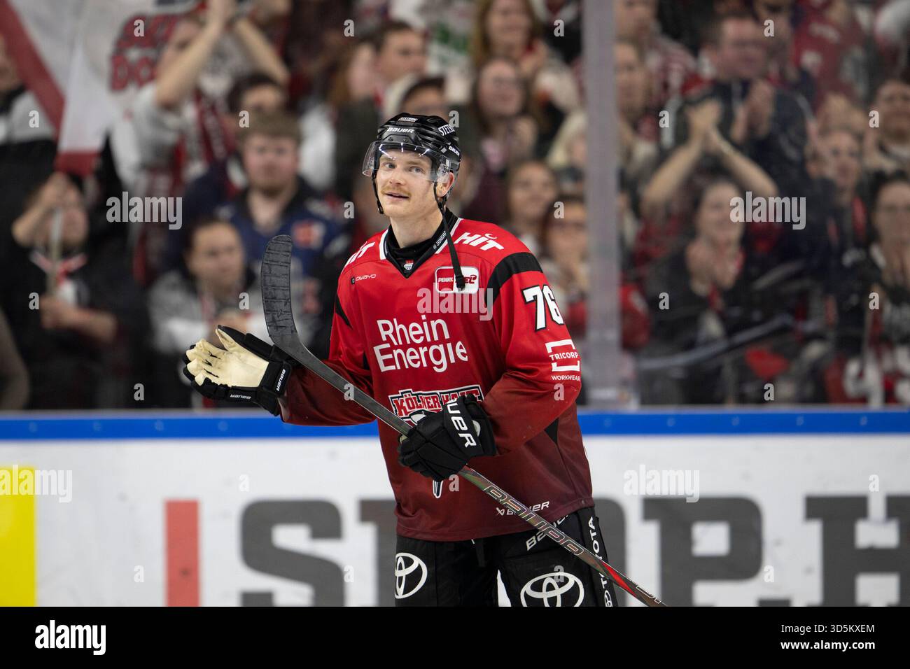 Nate Schnarr (Cologne Sharks, forward, #76); PENNY DEL 1; Cologne ...