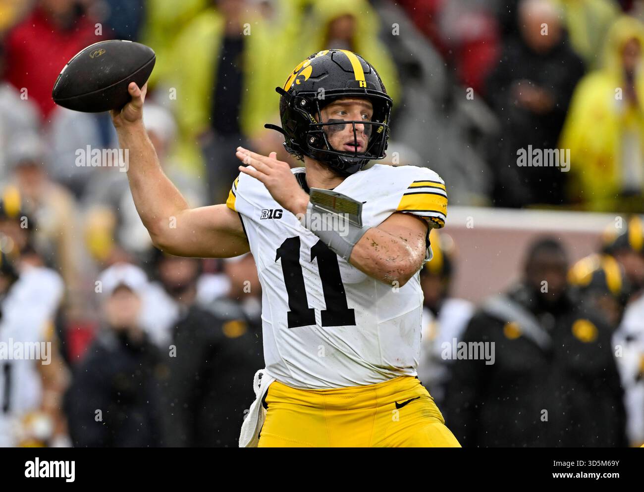 November 15, 2025 Iowa Hawkeyes quarterback Mark Gronowski (11) throws ...