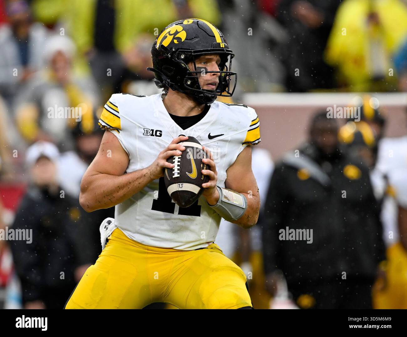 November 15, 2025 Iowa Hawkeyes quarterback Mark Gronowski (11) throws ...