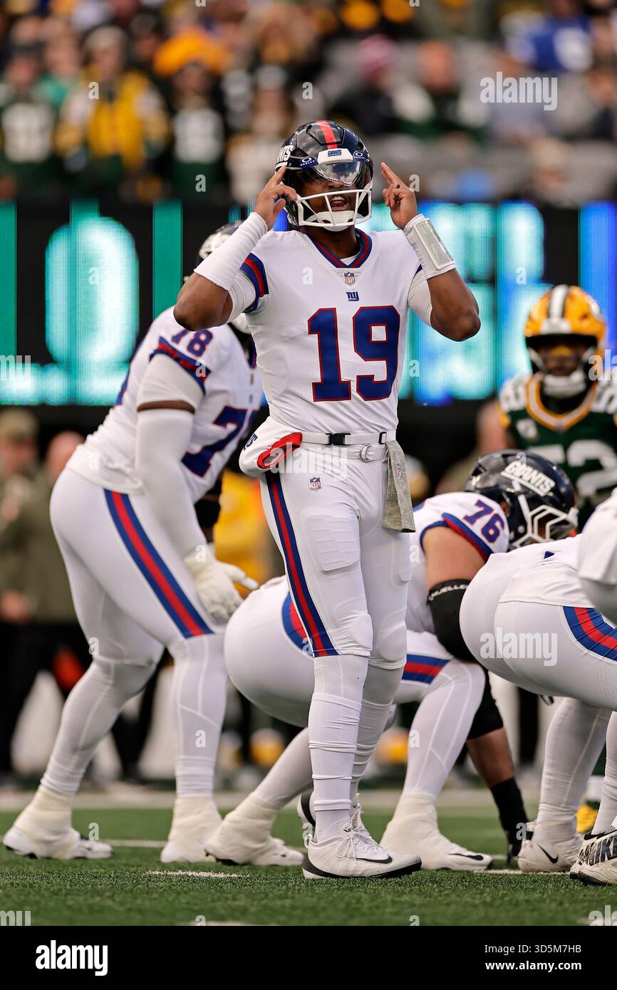 New York Giants quarterback Jameis Winston (19) gestures during an NFL ...