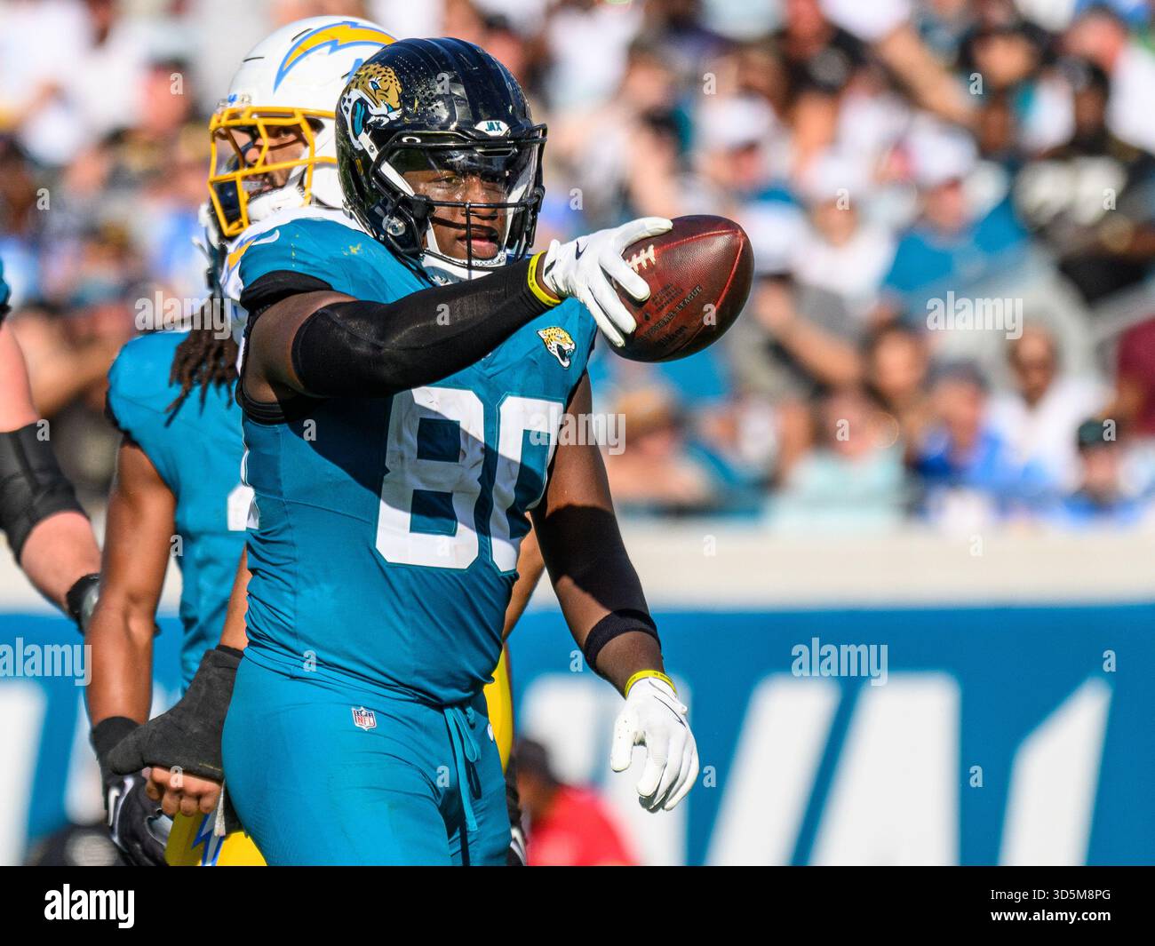 November 16, 2025: Jacksonville Jaguars tight end Quintin Morris (80 ...