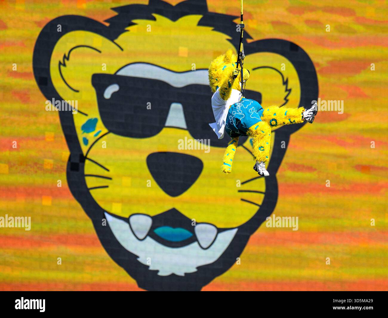 November 16, 2025: Jacksonville Jaguars Mascot Jaxson de Ville performs ...