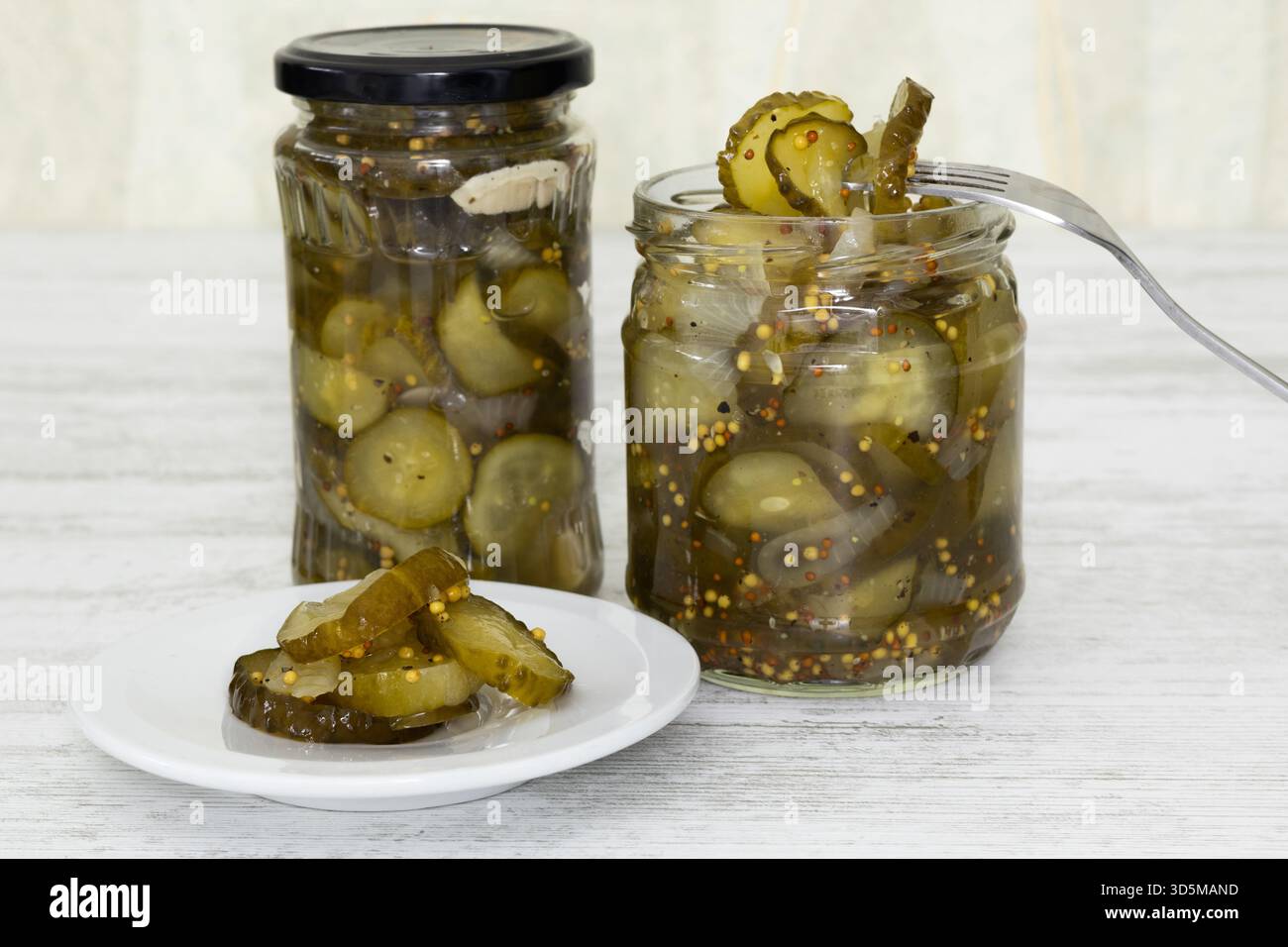 Pickled cucumber slice pickle hi-res stock photography and images - Alamy