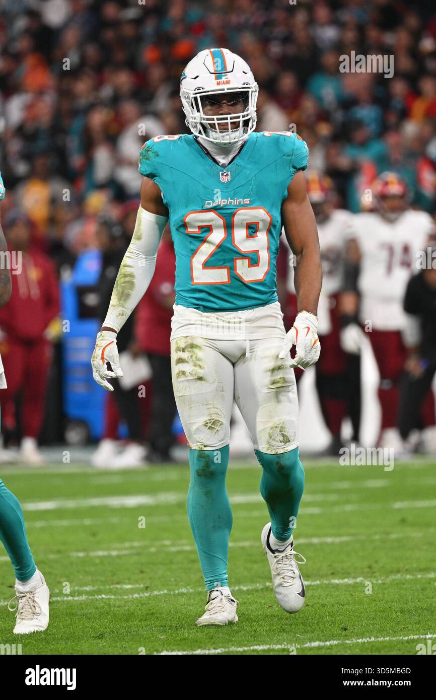 The defense Minkah Fitzpatrick (29) player of Miami Dolphins during the ...