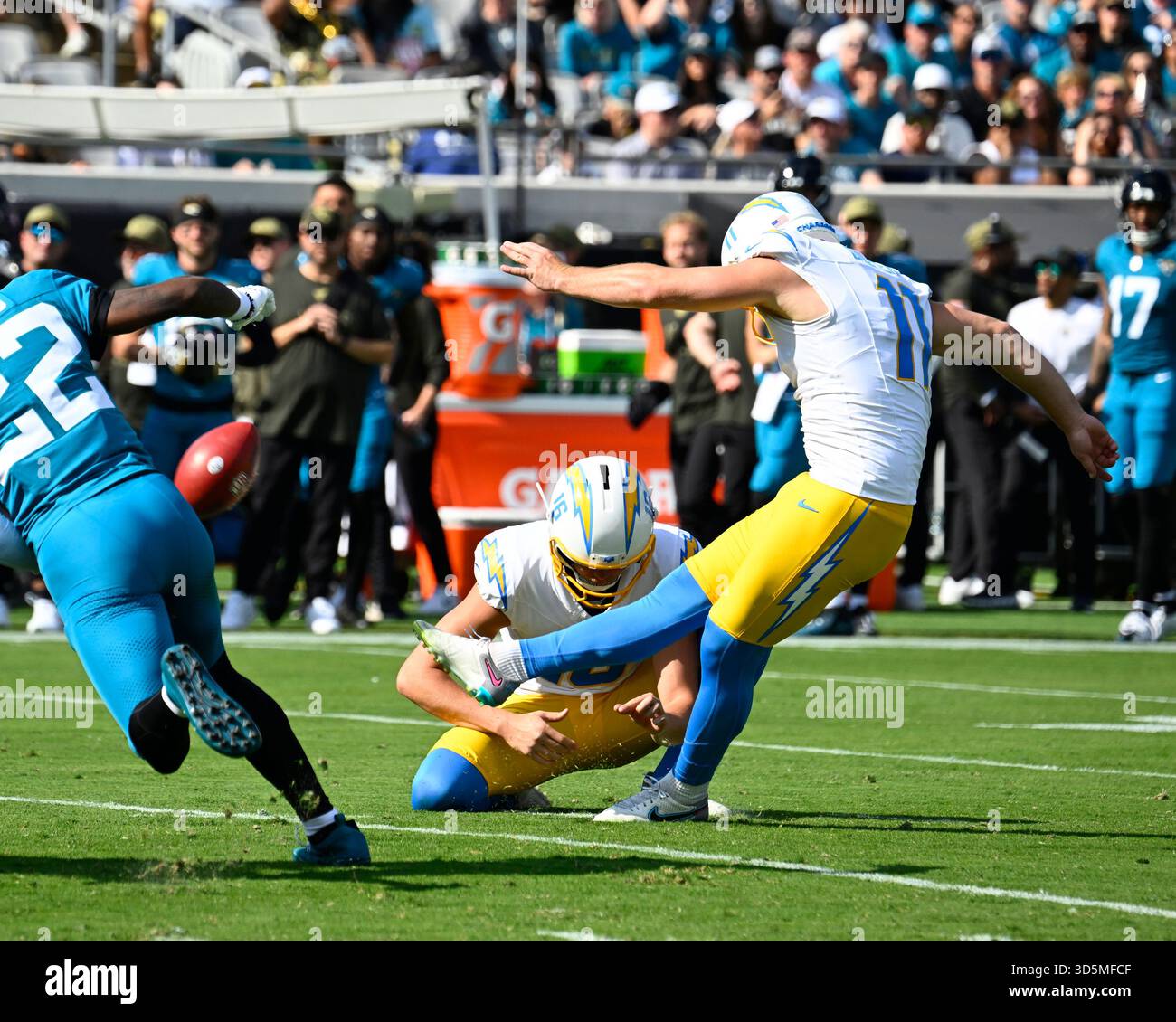Chargers Kicker Cameron Dicker kicks a field goal as Los Angeles ...
