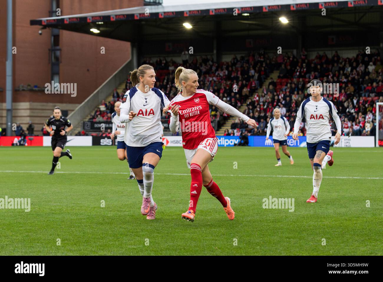 London, UK. 16th Nov 2025. Clare Hunt of Tottenham Hotspur Women and ...
