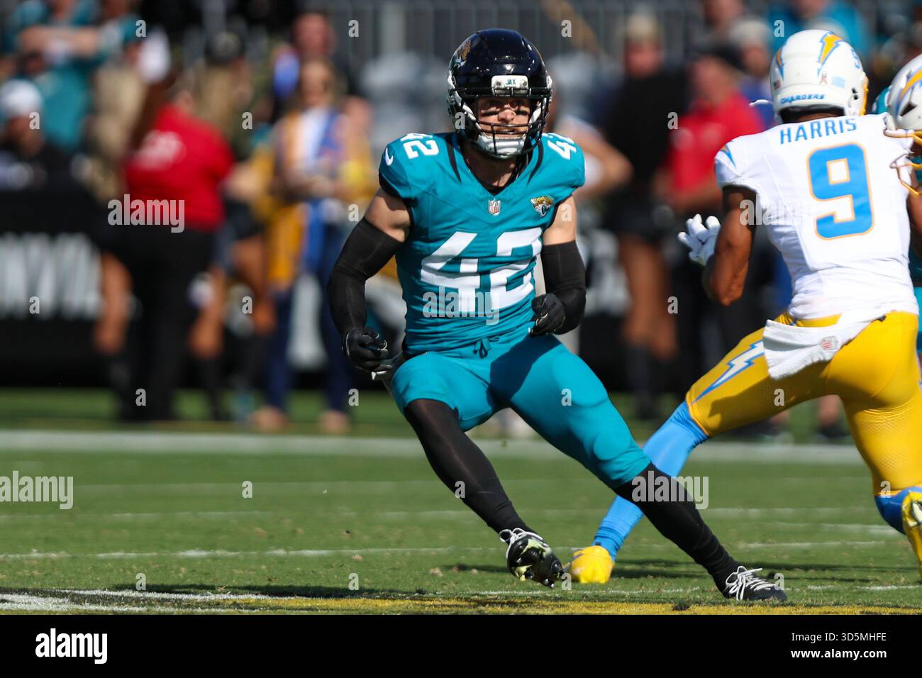Jacksonville Jaguars safety Andrew Wingard (42) watches the play ...