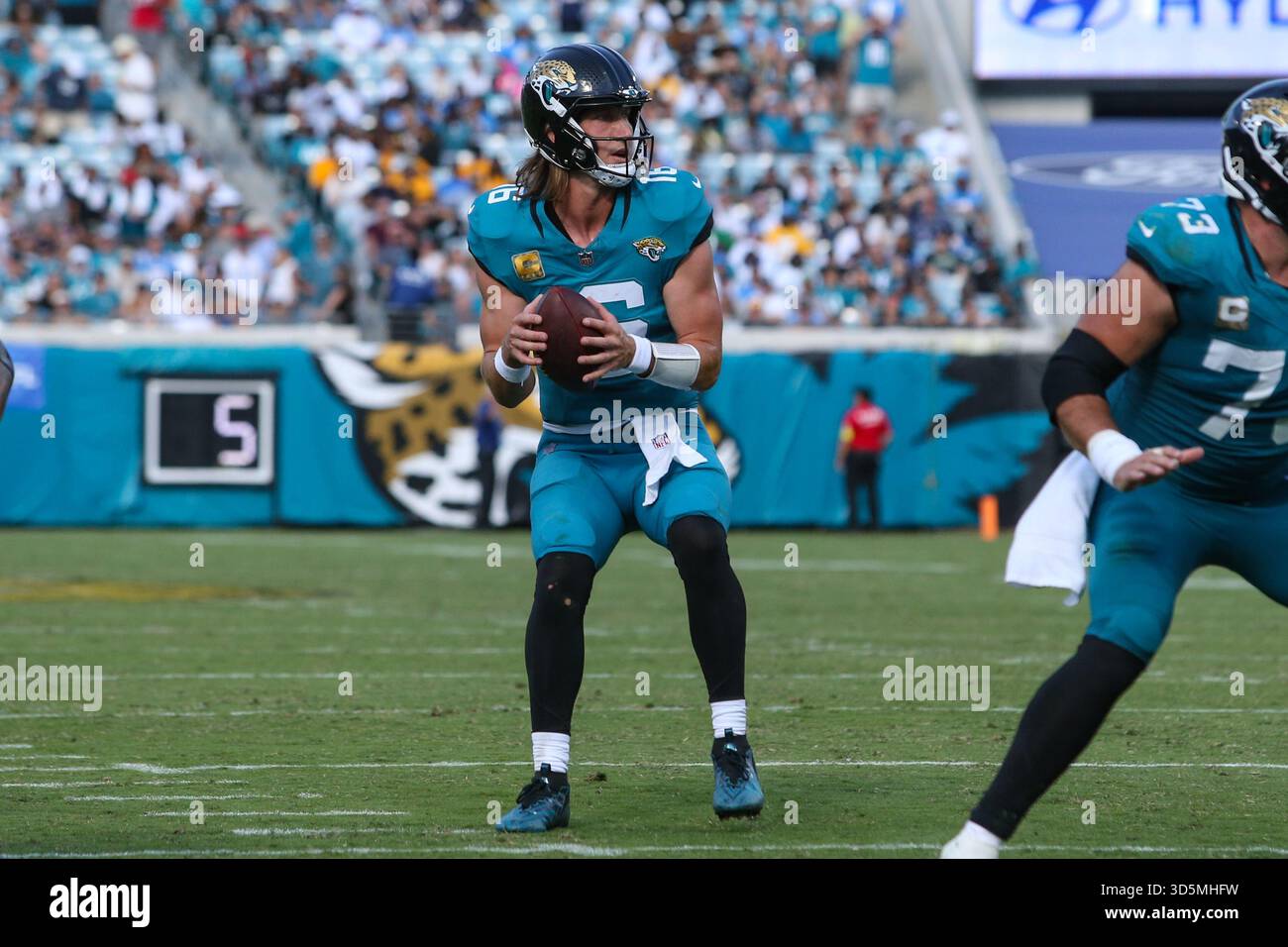 Jacksonville Jaguars quarterback Trevor Lawrence (16) looks downfield ...