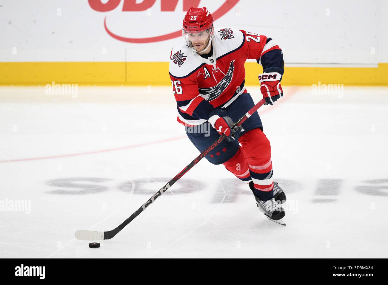 Washington Capitals center Nic Dowd (26) in action during the third ...