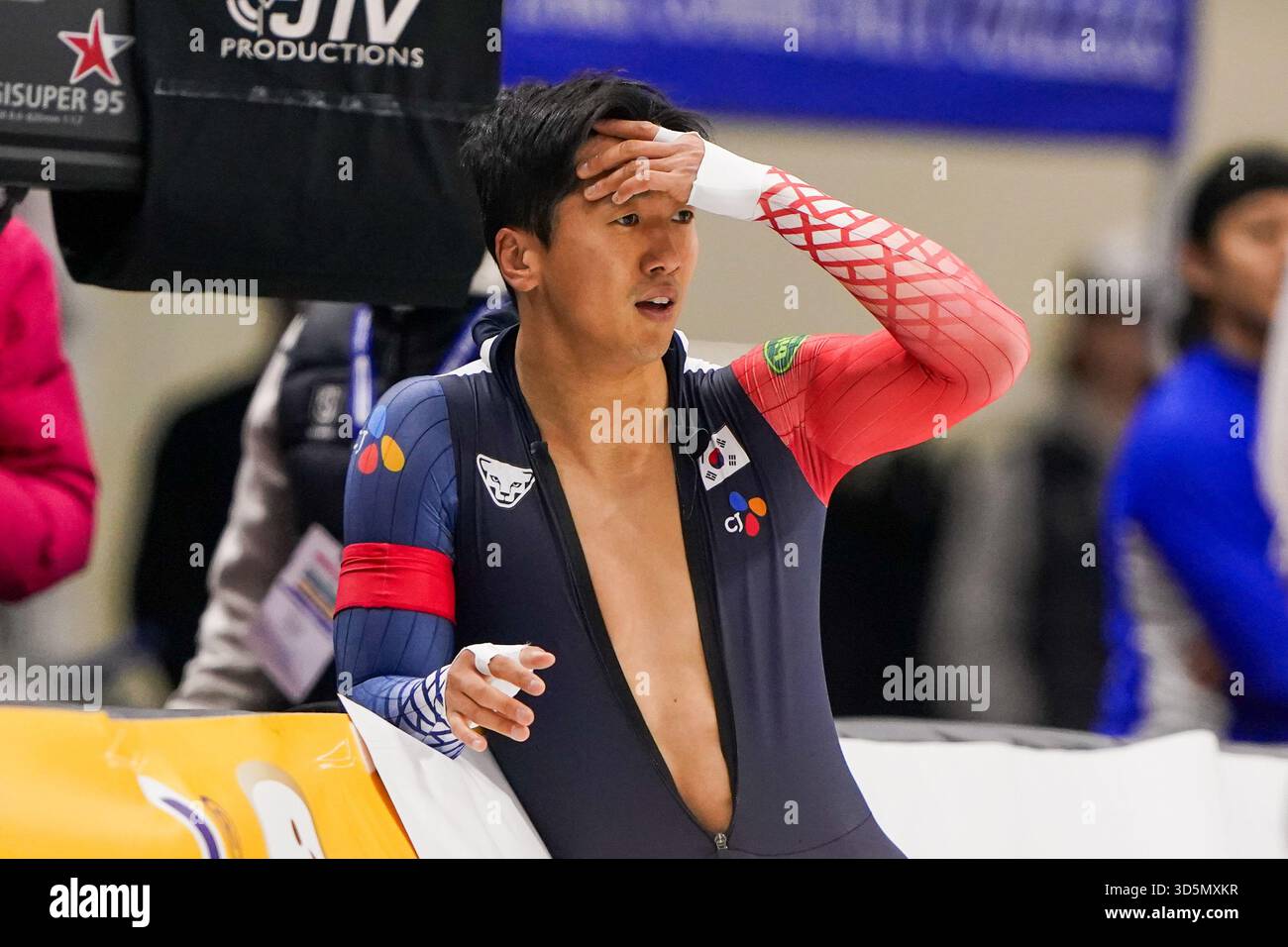 SALT LAKE CITY, USA - NOVEMBER 16: Jun-Ho Kim of Republic of Korea ...