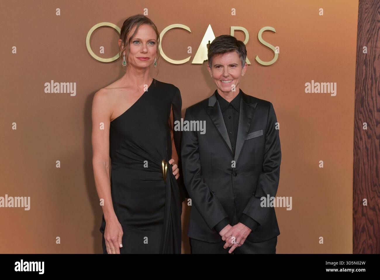 Jessica Hargrave and Tig Notaro arrives at the 16th Governors Awards on ...