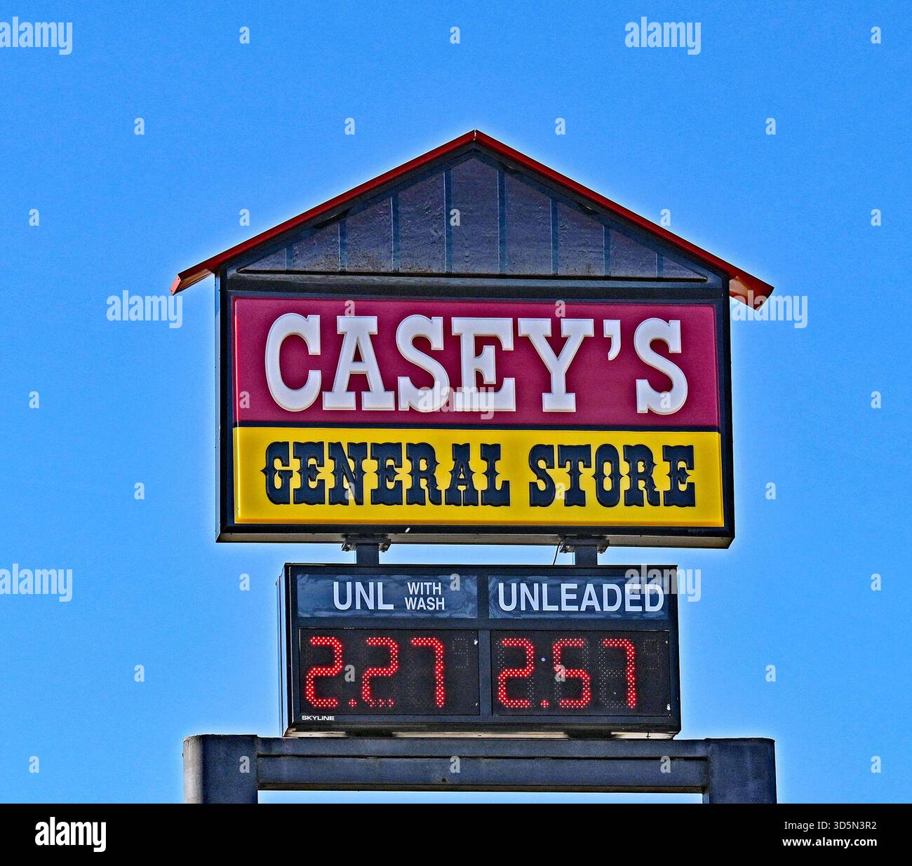 EMPORIA, KANSAS - NOVEMBER 16, 2025 Today’s gasoline prices on the ...