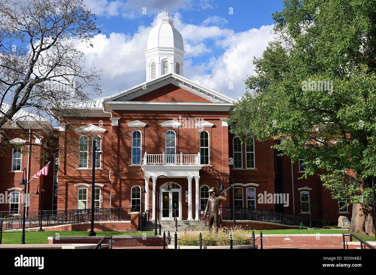 La Grange, Kentucky, USA. The Oldham County Courthouse and the Oldham ...
