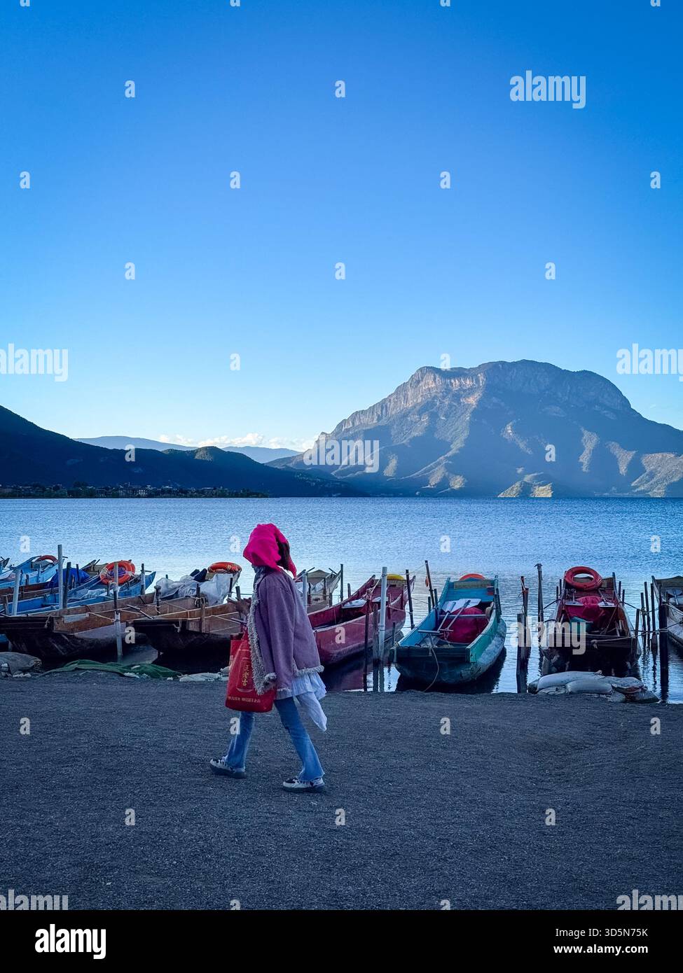 Lijiang china october 15th 2025 hi-res stock photography and images - Alamy