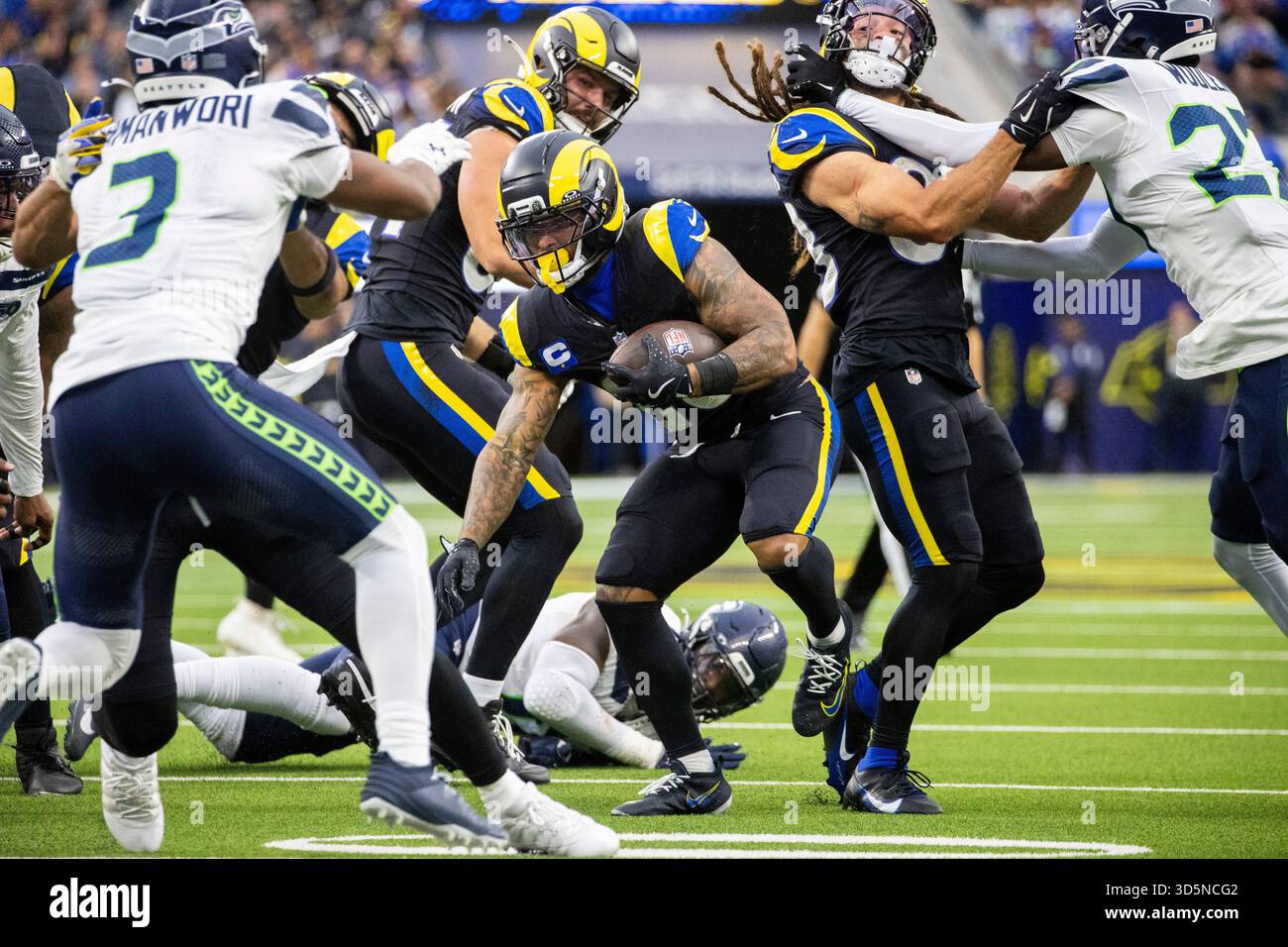 Los Angeles Rams running back Kyren Williams (23) runs the ball ...