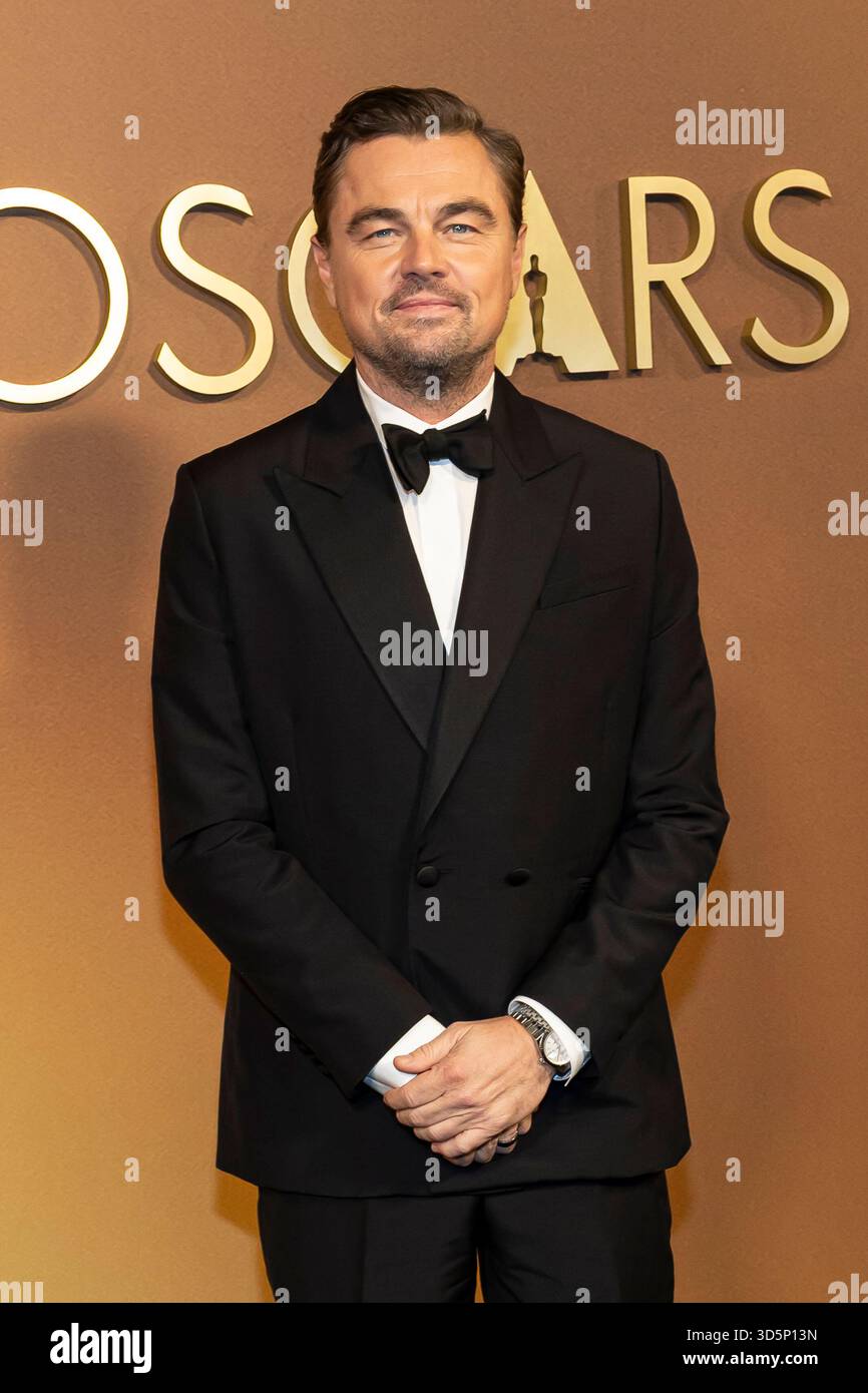 Leonardo DiCaprio attends the arrivals of the 16th Governors Awards at ...