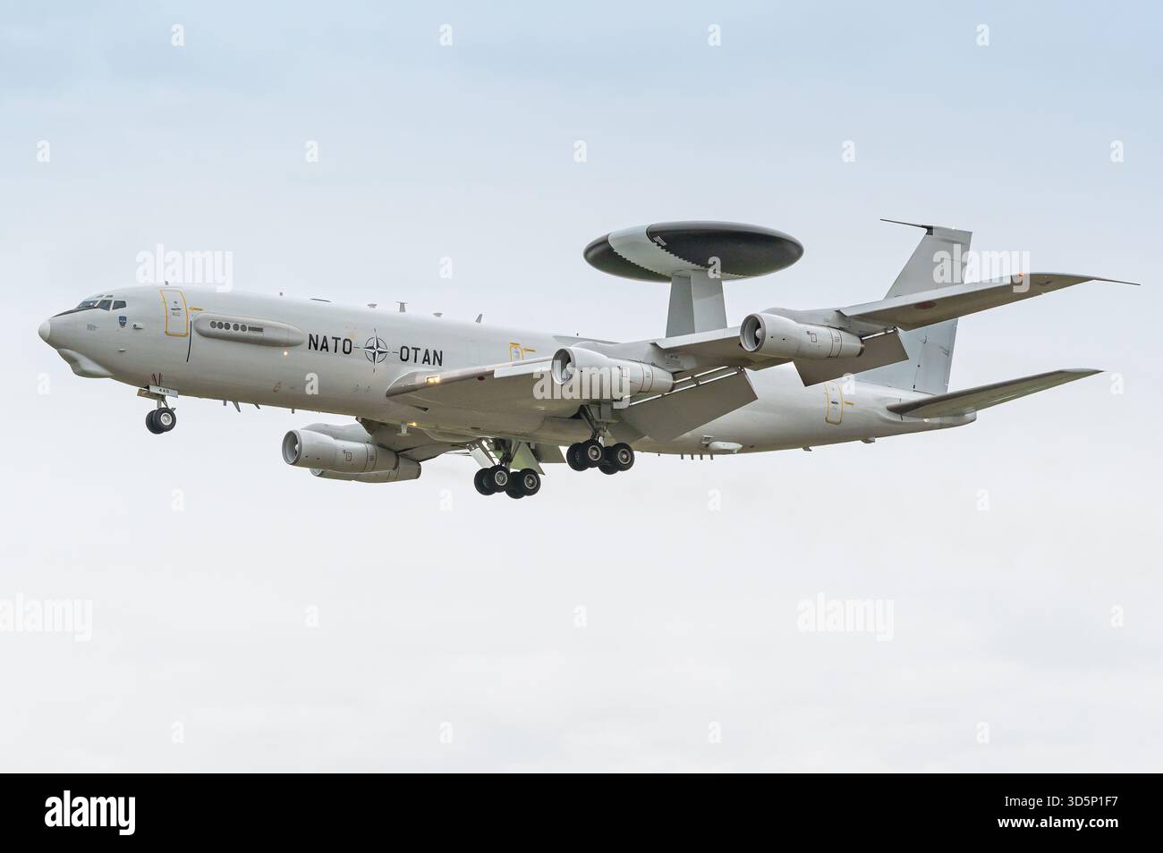 Passive electronically scanned array radar system hi-res stock ...