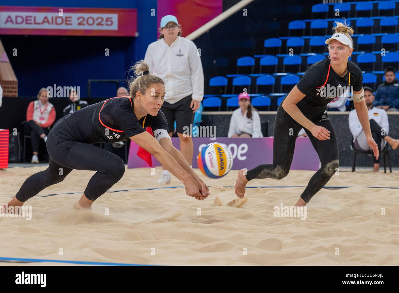 ADELAIDE, AUSTRALIA - NOVEMBER 17: Louisa Lippmann (Player 2 - GER ...