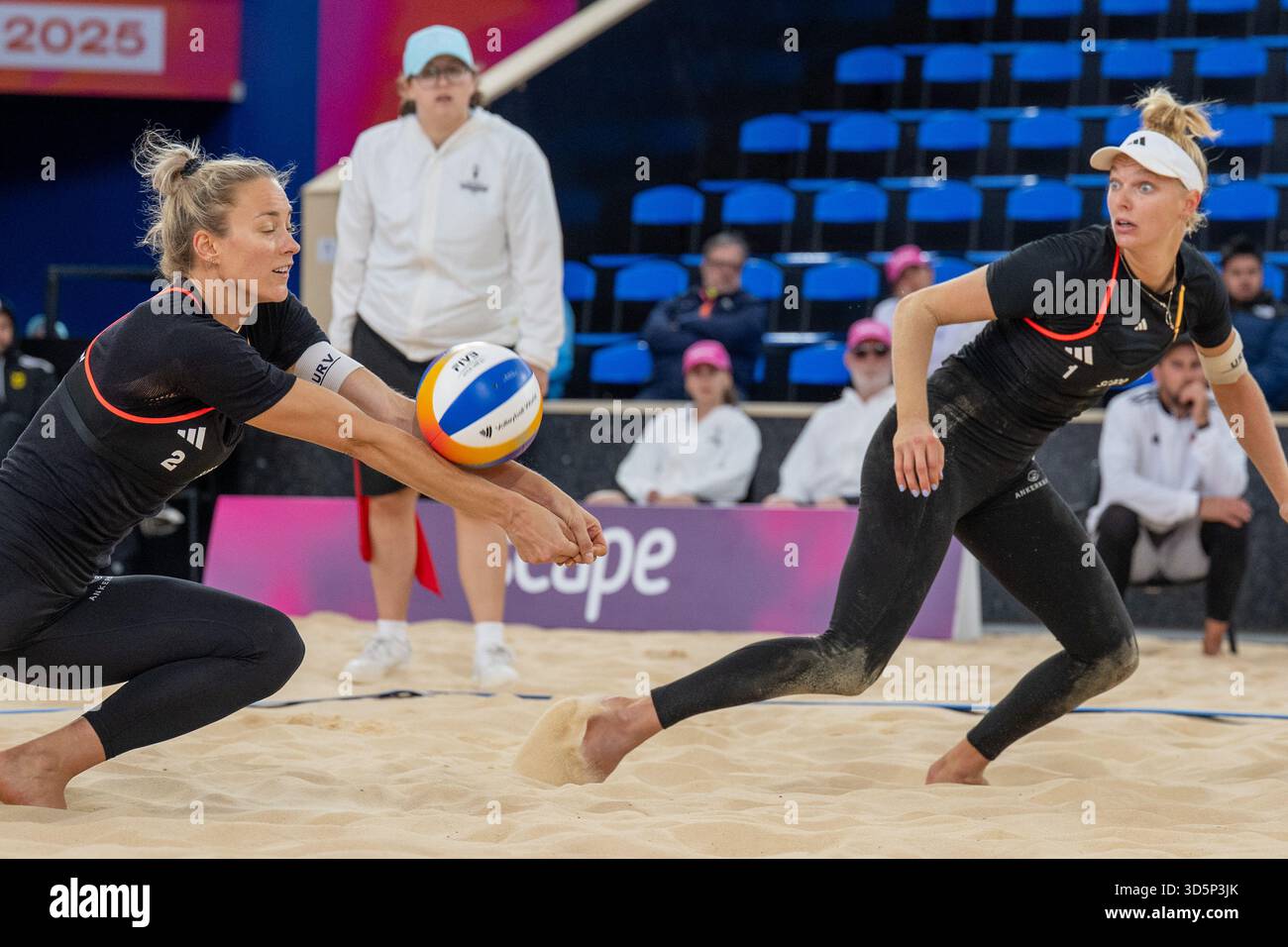 ADELAIDE, AUSTRALIA - NOVEMBER 17: Louisa Lippmann (Player 2 - GER ...
