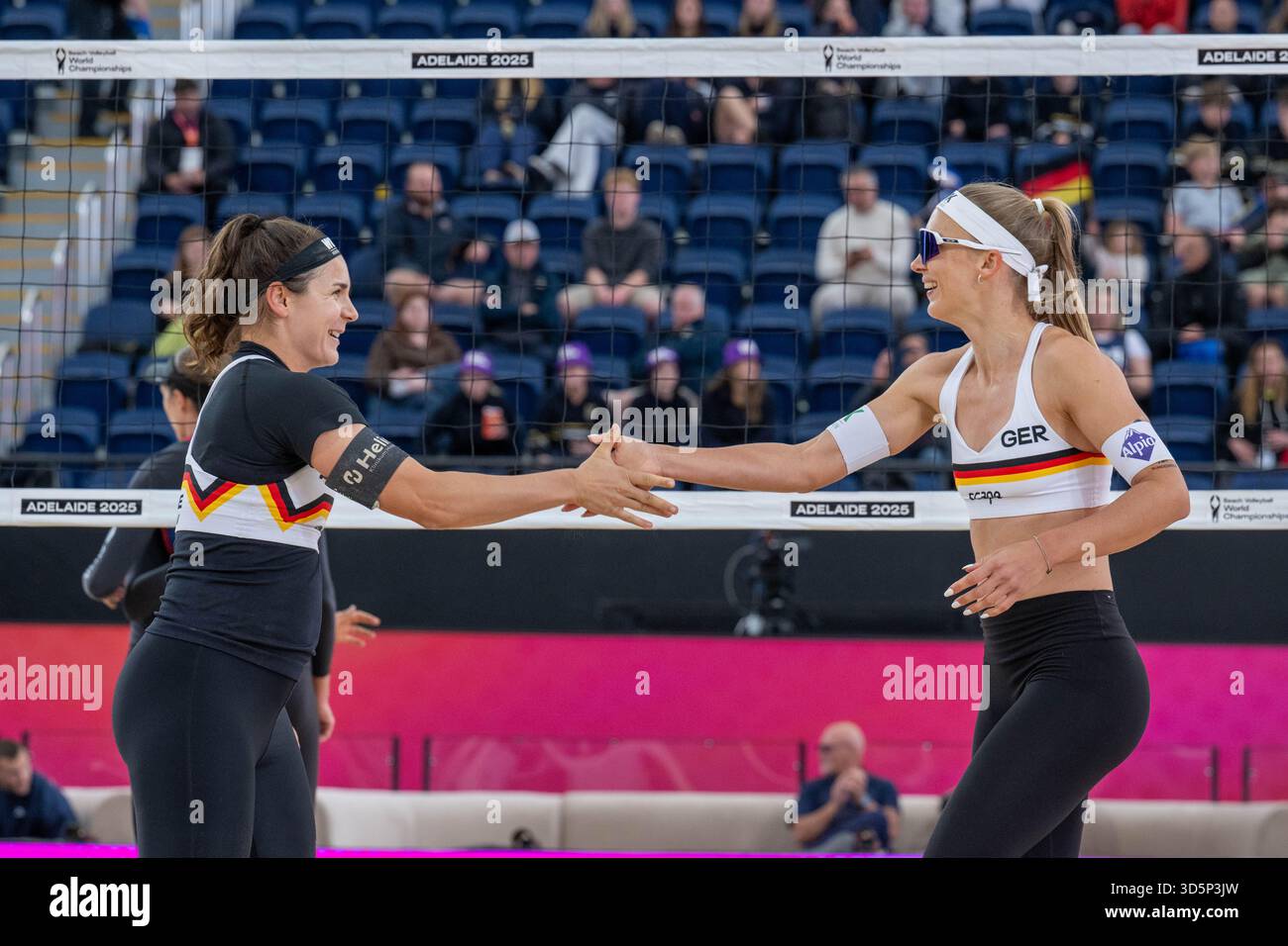 ADELAIDE, AUSTRALIA - NOVEMBER 17: Anna-Lena Grüne (Player 2 - GER ...