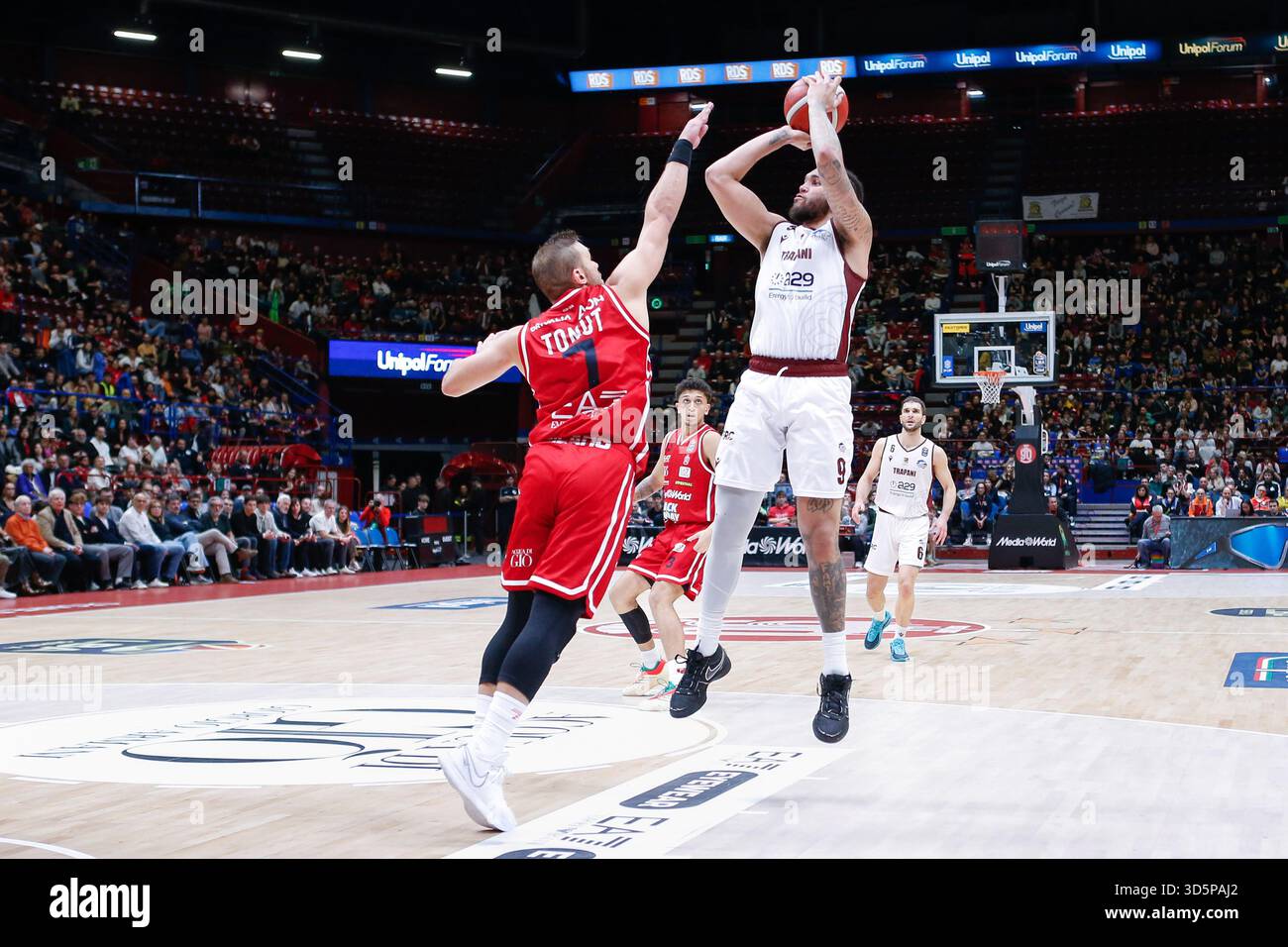 Timothy Allen (Olimpia Milano) during EA7 Emporio Armani Milano vs ...