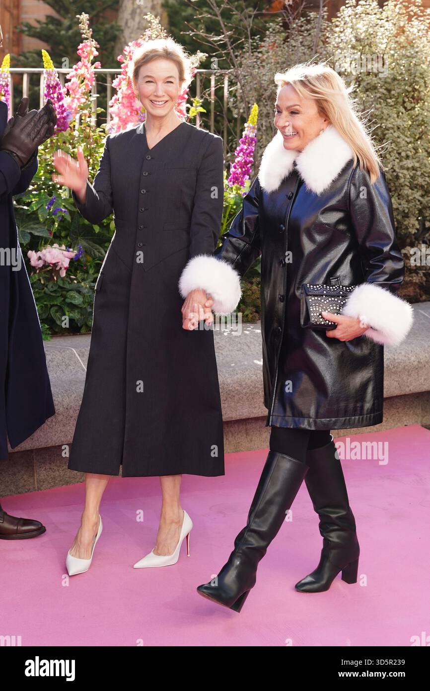 Renee Zellweger (left) and Helen Fielding attending the Bridget Jones ...